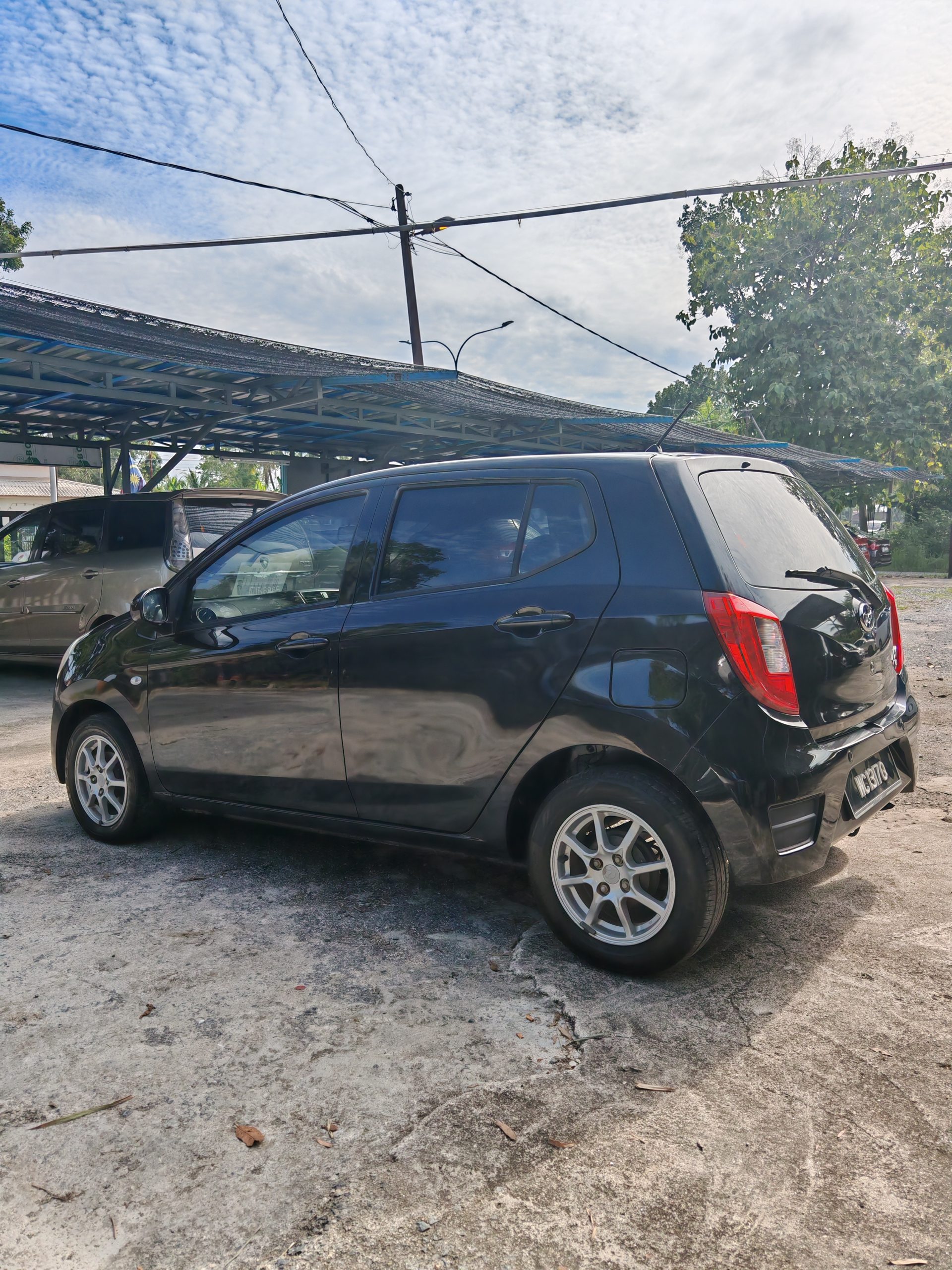 Terpakai 2016 Perodua Axia 1.0 G Auto - CWC Automotive